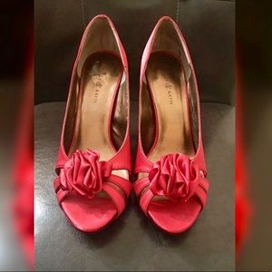 Kelly & Katie | Shoes | Red Podeswa Shoes | Poshmark
